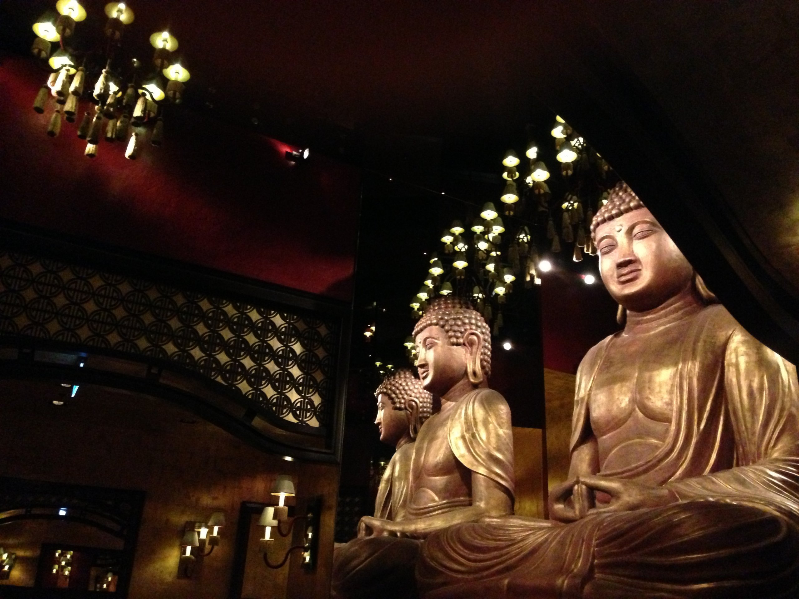 Buddha-Bar Restaurant: Asian Cuisine with Sushi in Budapest