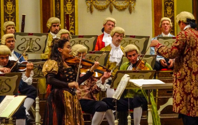 Vienna State Opera Closed? Go to Musikverein Mozart Show