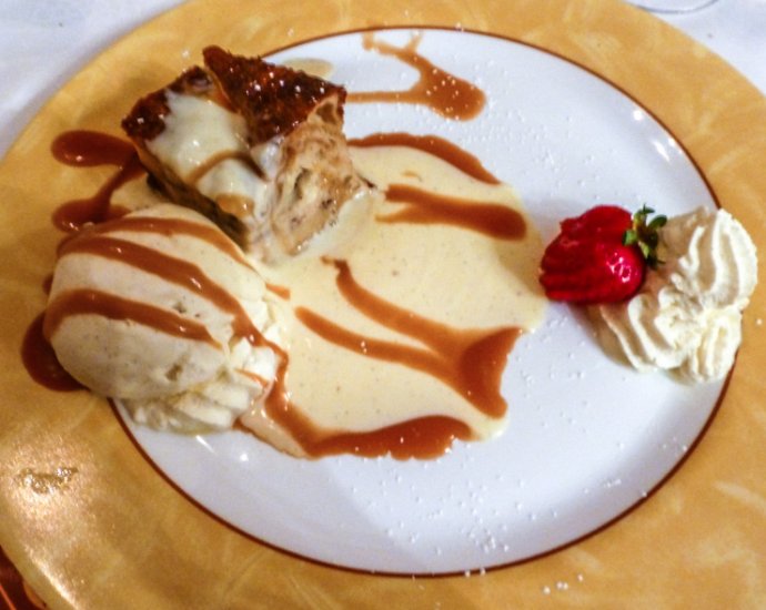 Rozzers Restaurant in Killarney: Local Cuisine in Charming Killeen House